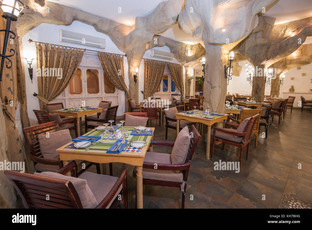 Interior design of a luxury hotel restaurant dining area with ornate ...