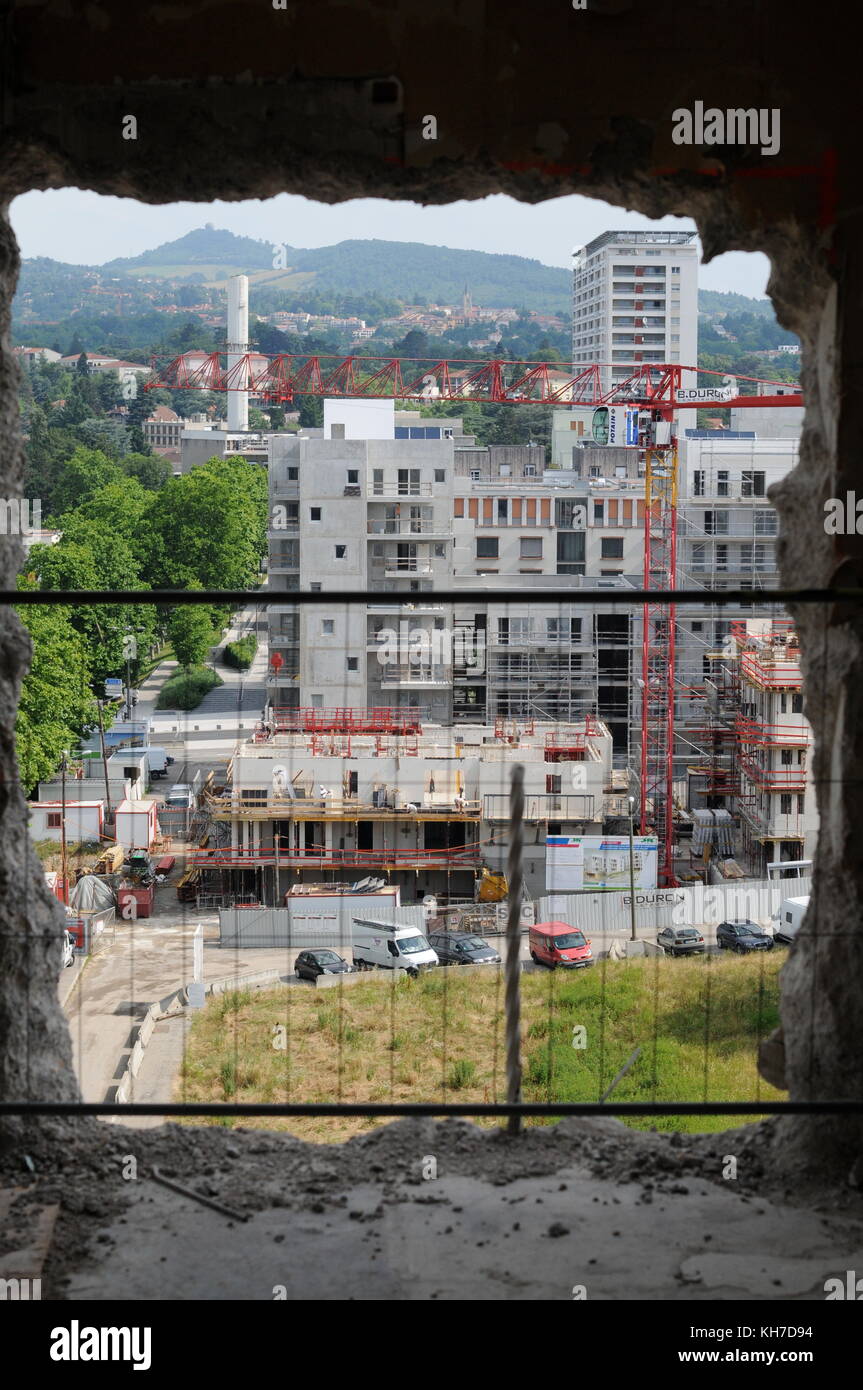 Explosive building demolition hi-res stock photography and images - Alamy