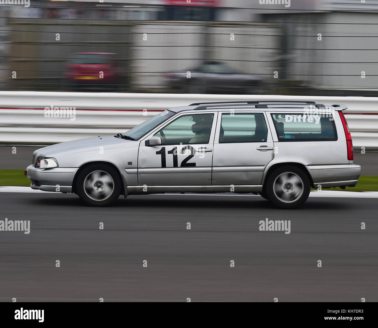 Volvo v70 estate hi-res stock photography and images - Alamy