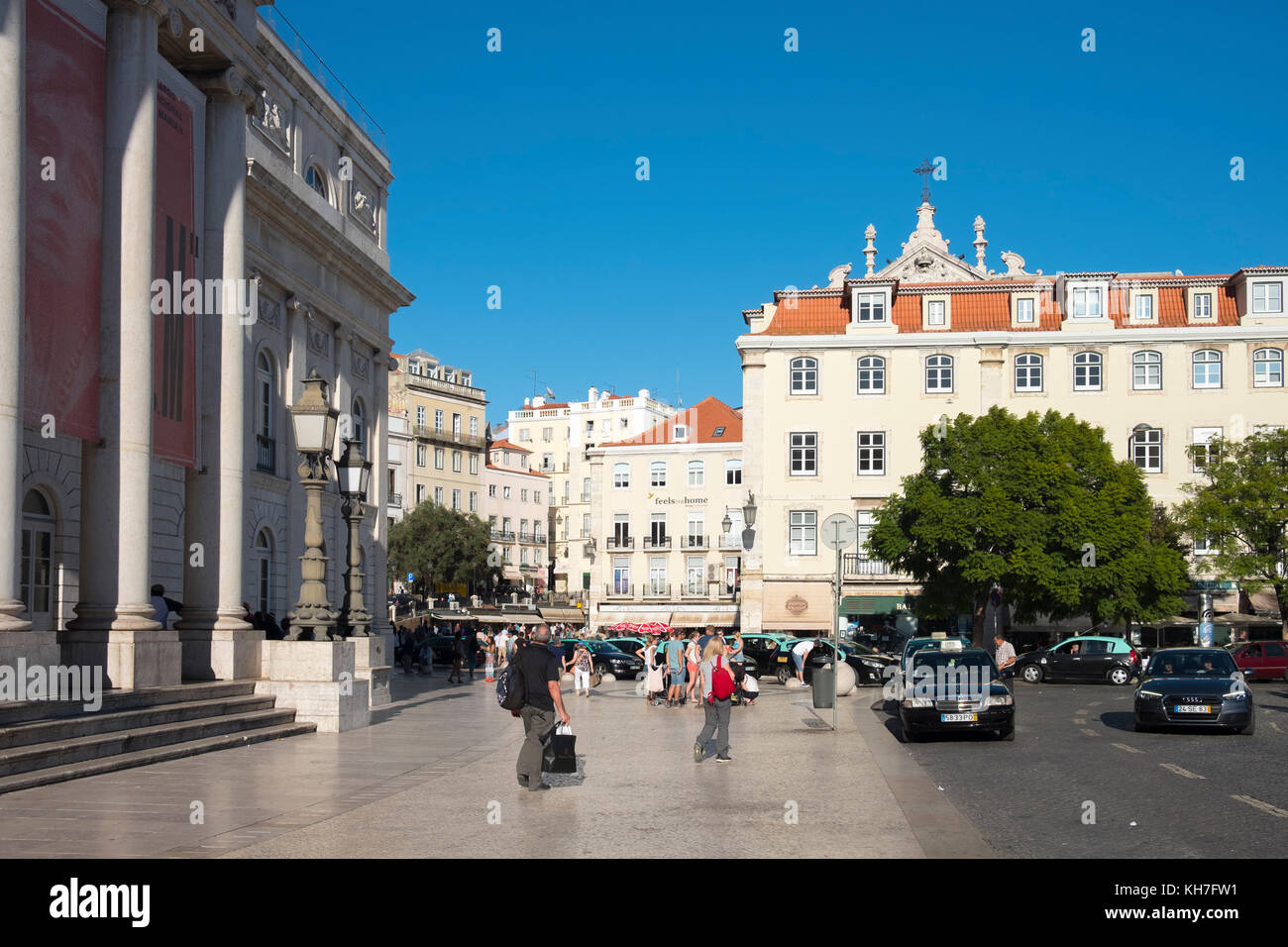 Main square lisbon hi-res stock photography and images - Alamy