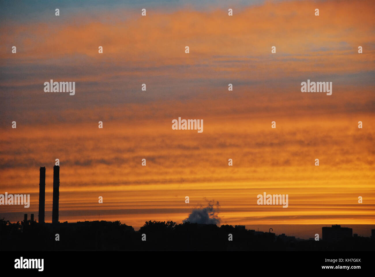 Industrial chimneys dramatic smoke hi-res stock photography and images ...