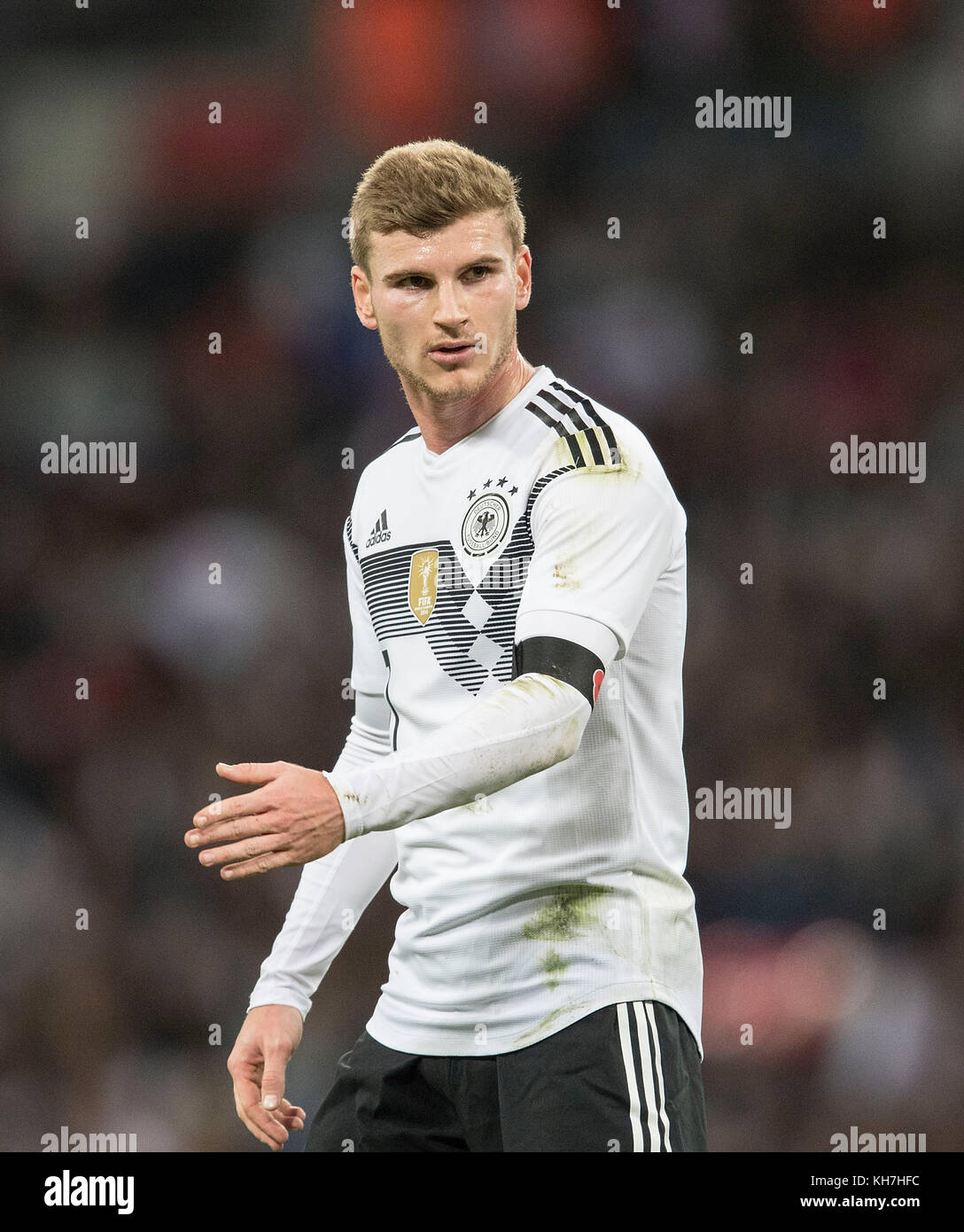London, Grossbritannien. 10th Nov, 2017. Timo WERNER (GER) gesture ...