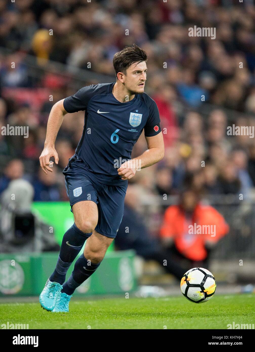 London, Grossbritannien. 10th Nov, 2017. Harry MAGUIRE (ENG) Aktion ...