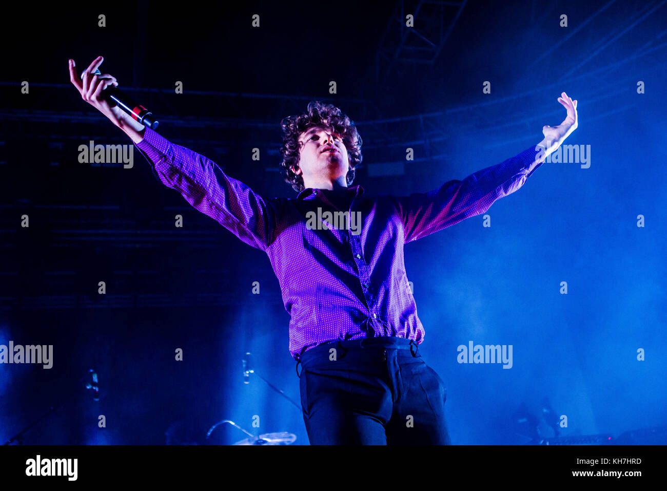 Kooks band hi-res stock photography and images - Alamy