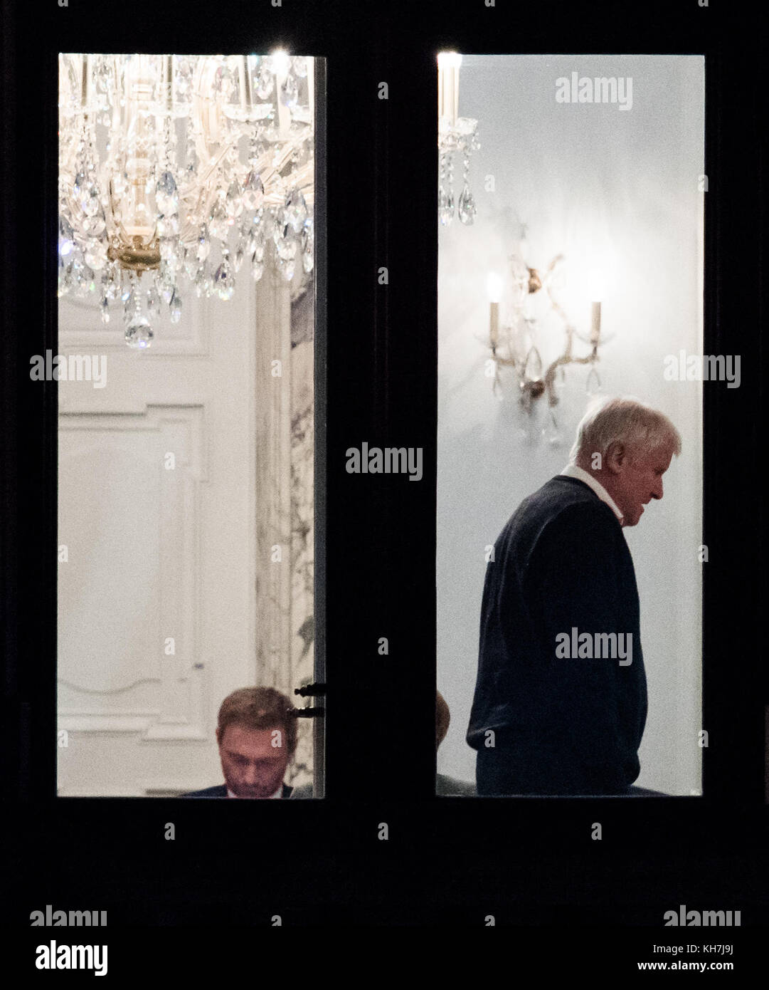 Berlin, Germany. 14th Nov, 2017. Christian Lindner (L), chairman of the ...