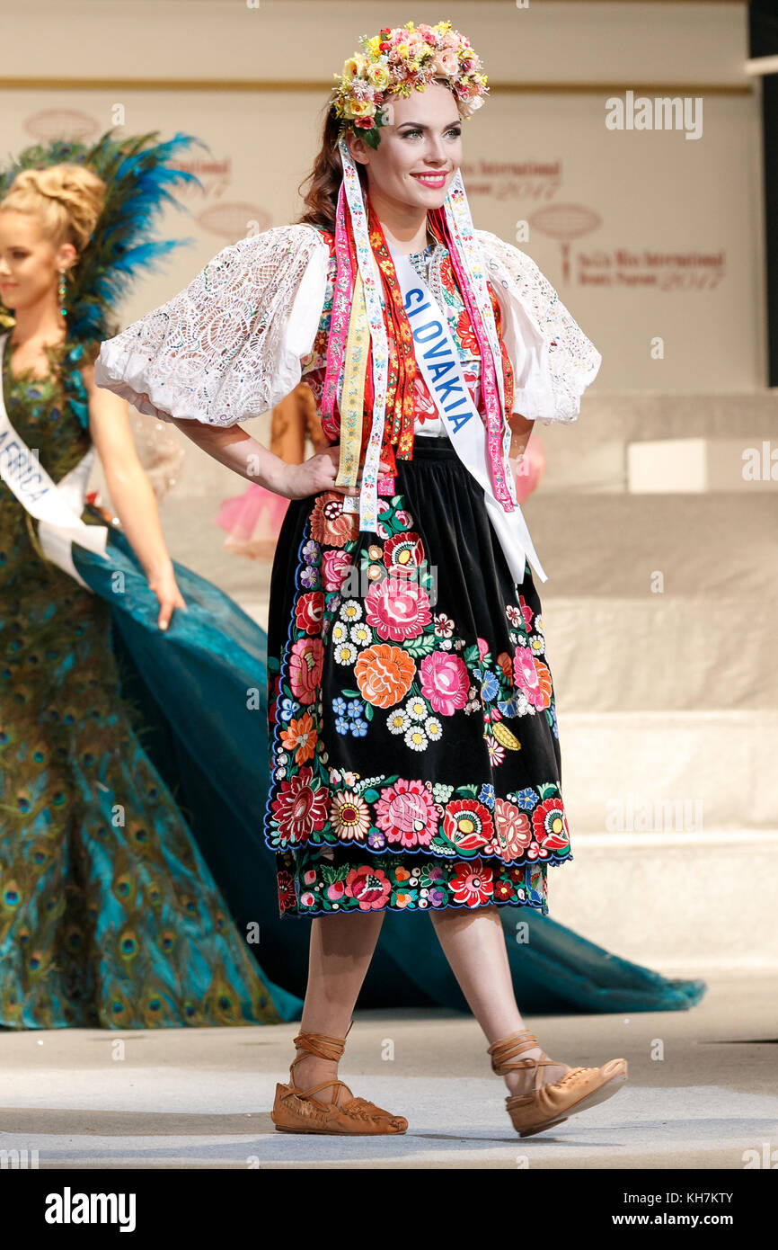 Tokyo, Japan. 14th November, 2017. Miss Slovakia Petra Varaliova walks ...