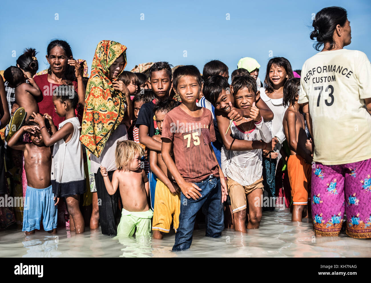 Sabah, Malaysian Borneo. 15th, November 2017. Members of the Bajau Laut ...
