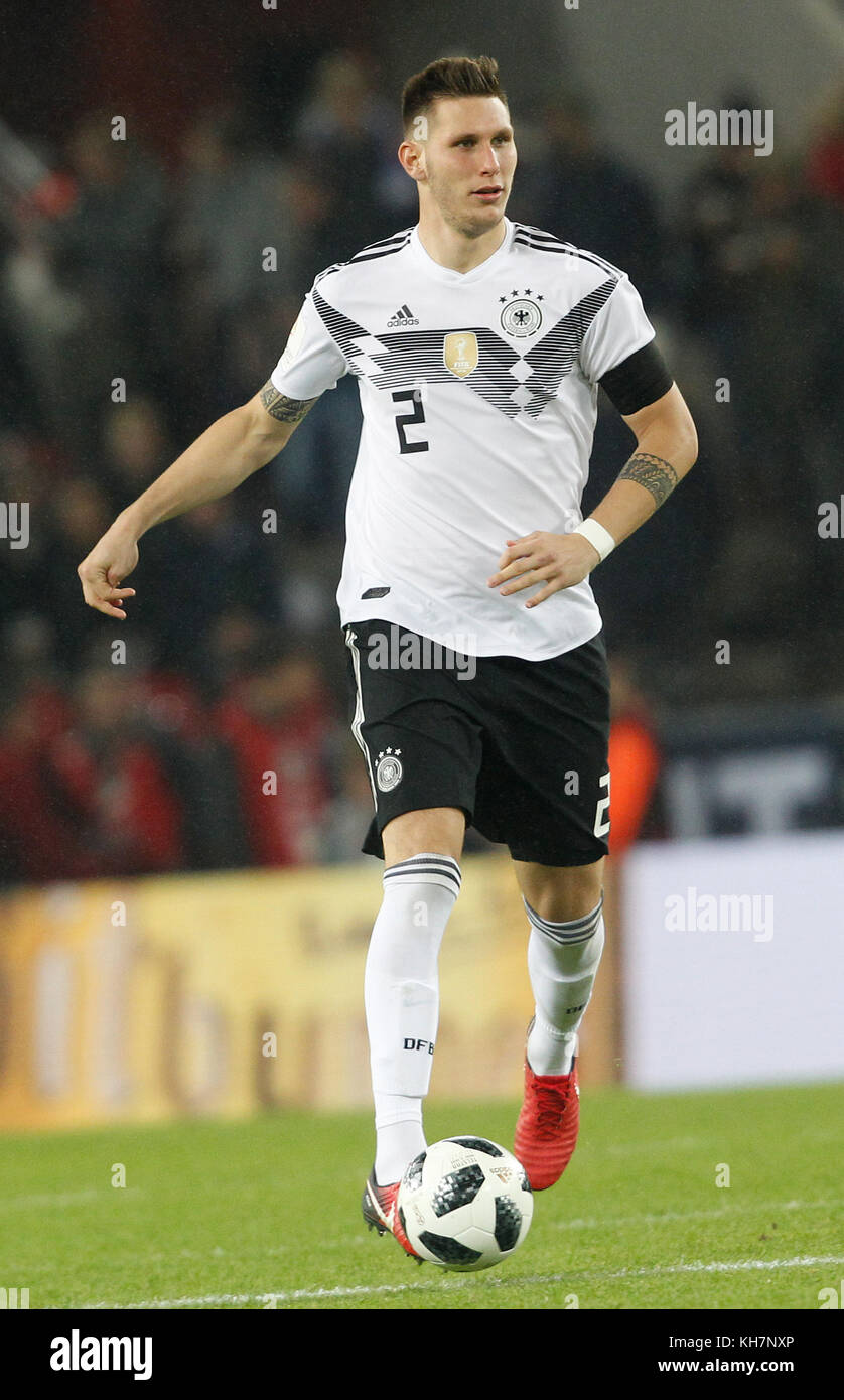 Cologne, Germany. 14th Nov, 2017. Germany's Niklas Sule in action ...