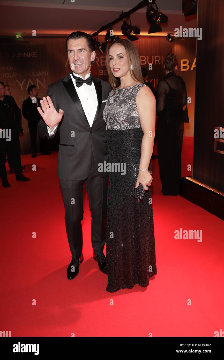 Berlin, Germany. 16th Nov, 2017. Judy Weiss and Philipp Welte, chairman ...