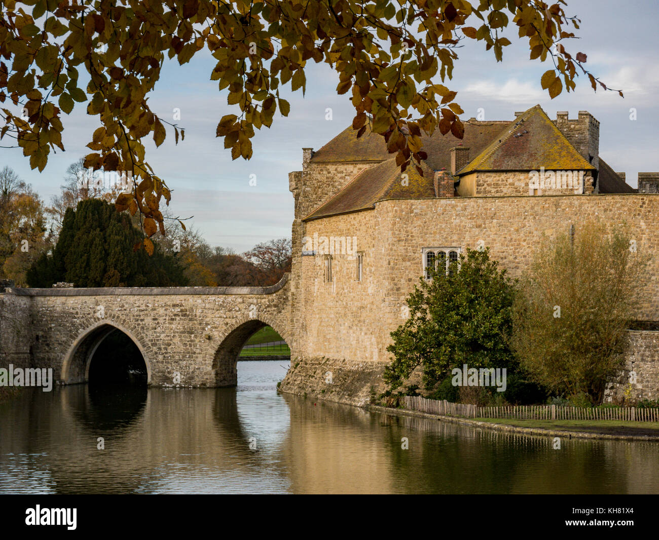 Leeds castle, Maidstone, Kent, UK Stock Photo - Alamy