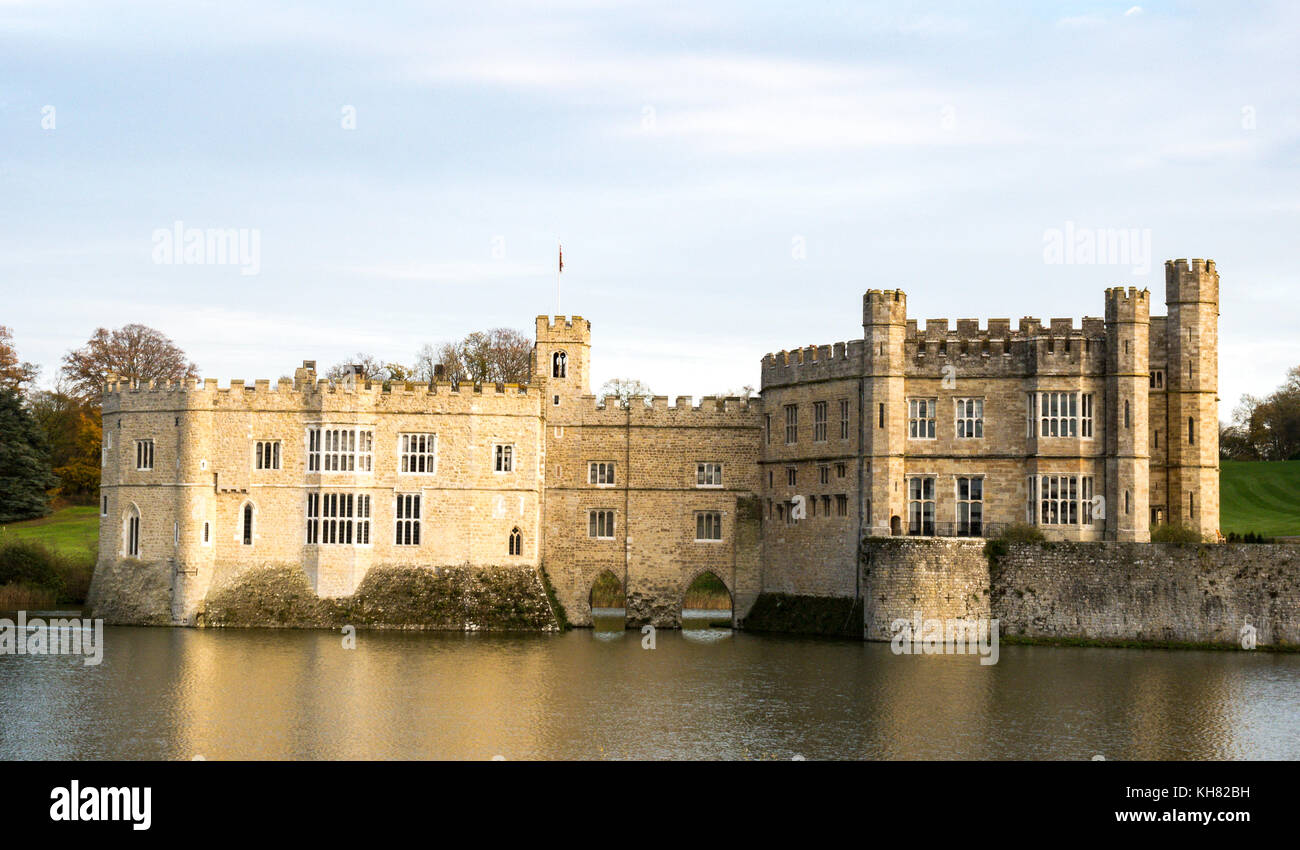 Leeds castle, Maidstone, Kent, UK Stock Photo - Alamy