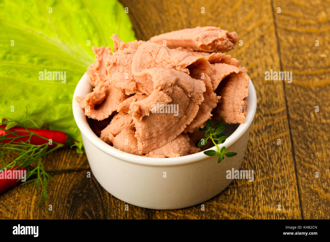 Liver pie in bowl hi-res stock photography and images - Alamy
