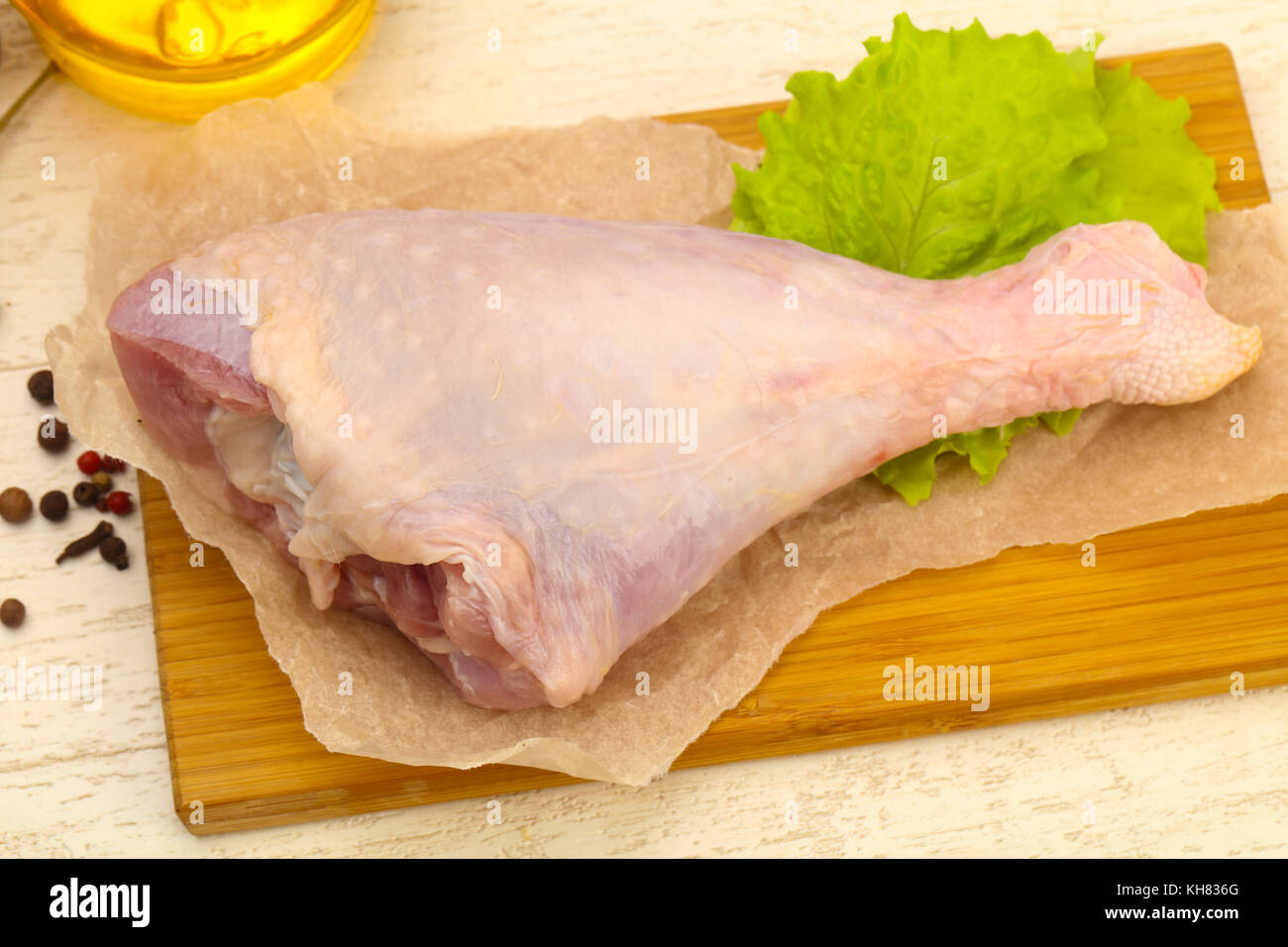 Raw Turkey leg ready for cooking Stock Photo - Alamy