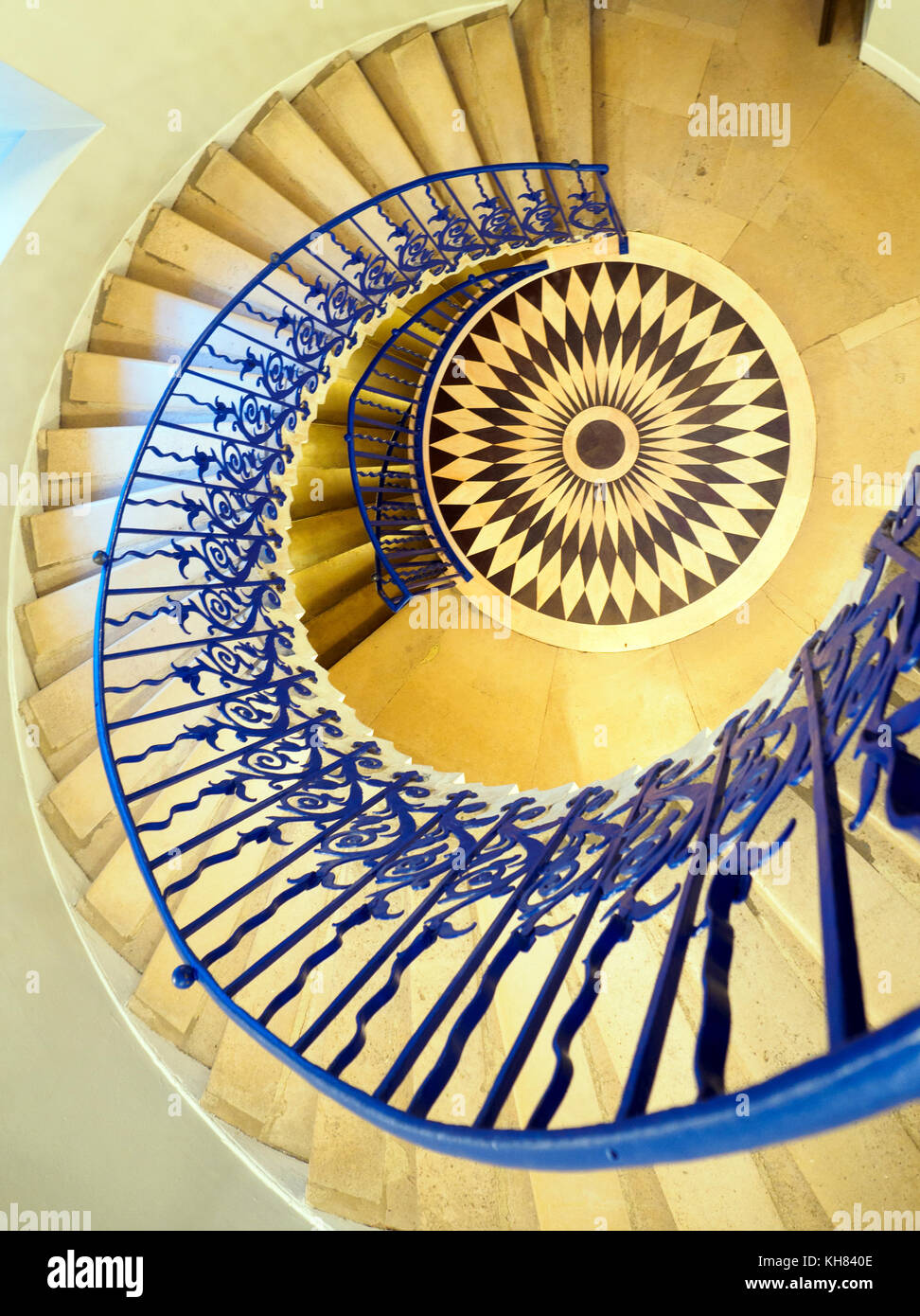 The queen's house greenwich staircase hi-res stock photography and ...