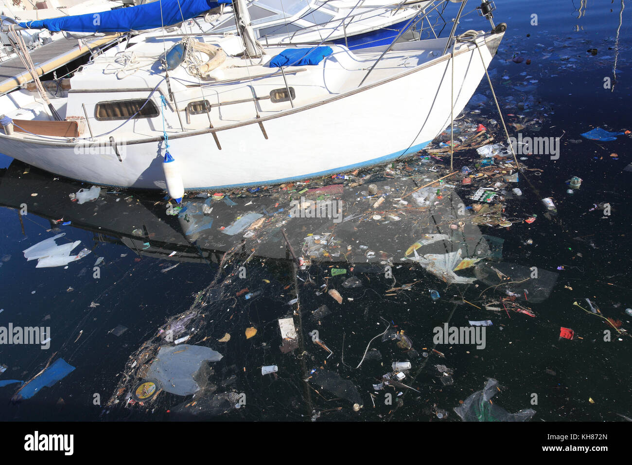 Maritime and plastic pollution hi-res stock photography and images - Alamy
