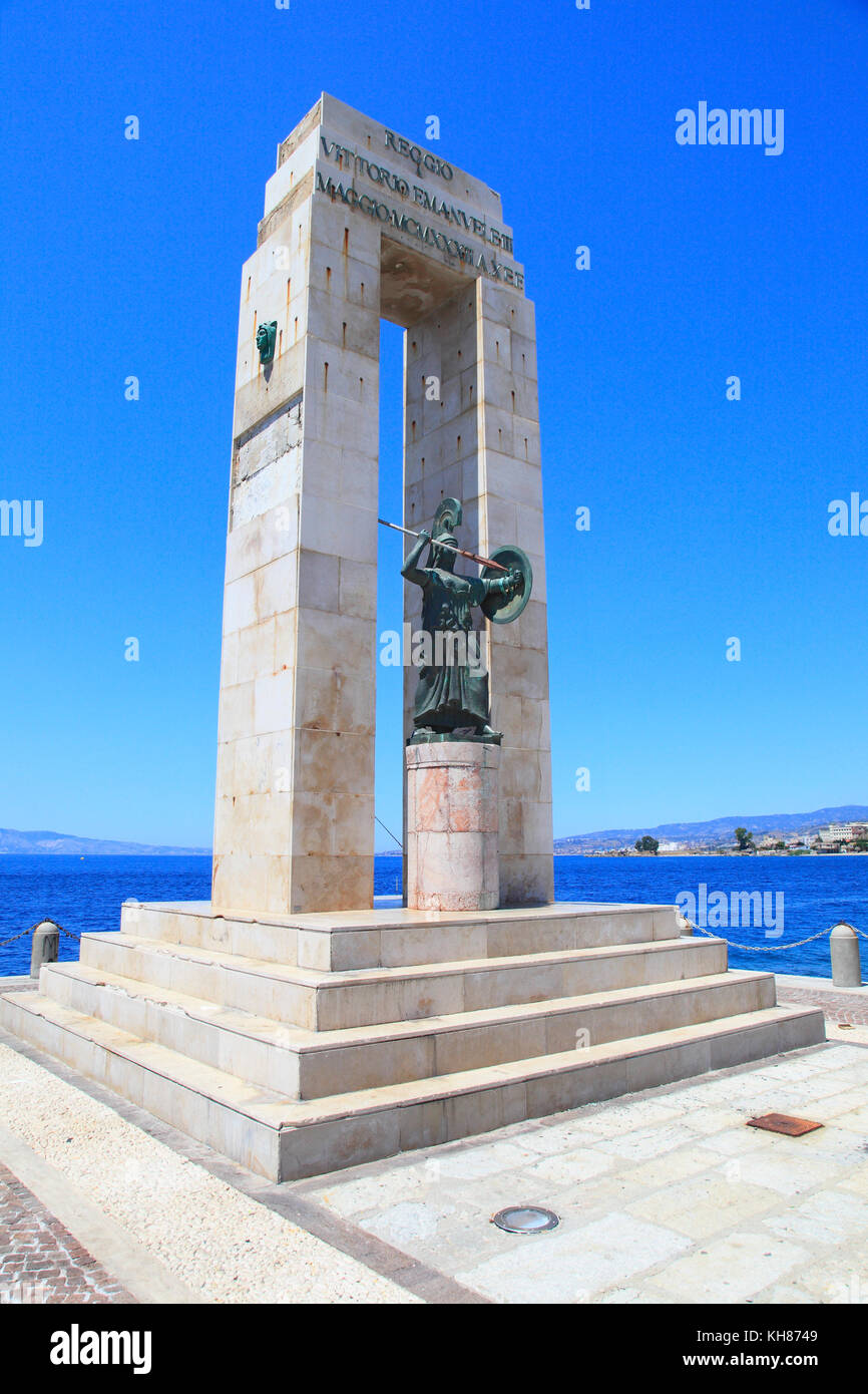 Italia, Calabria, Reggio di Calabria. Arena dello Stretto Stock Photo ...
