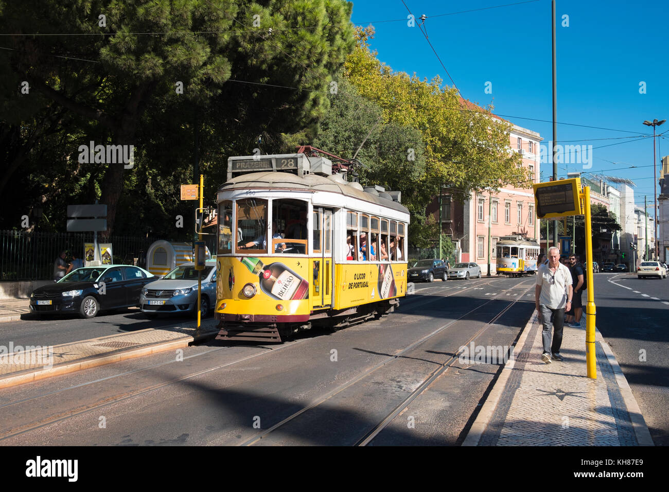 Tram 28 tramway tramways lisboa hi-res stock photography and images - Alamy