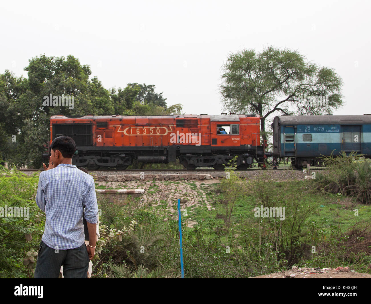 Indian train service hi-res stock photography and images - Alamy