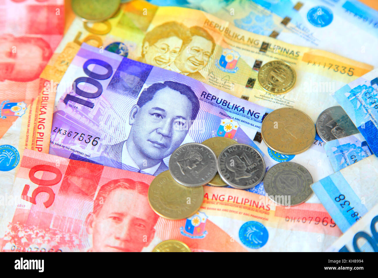 Peso currency philippines hi-res stock photography and images - Alamy