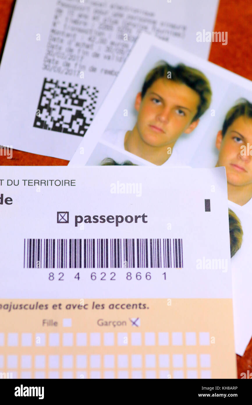 French passport stamp hi-res stock photography and images - Alamy