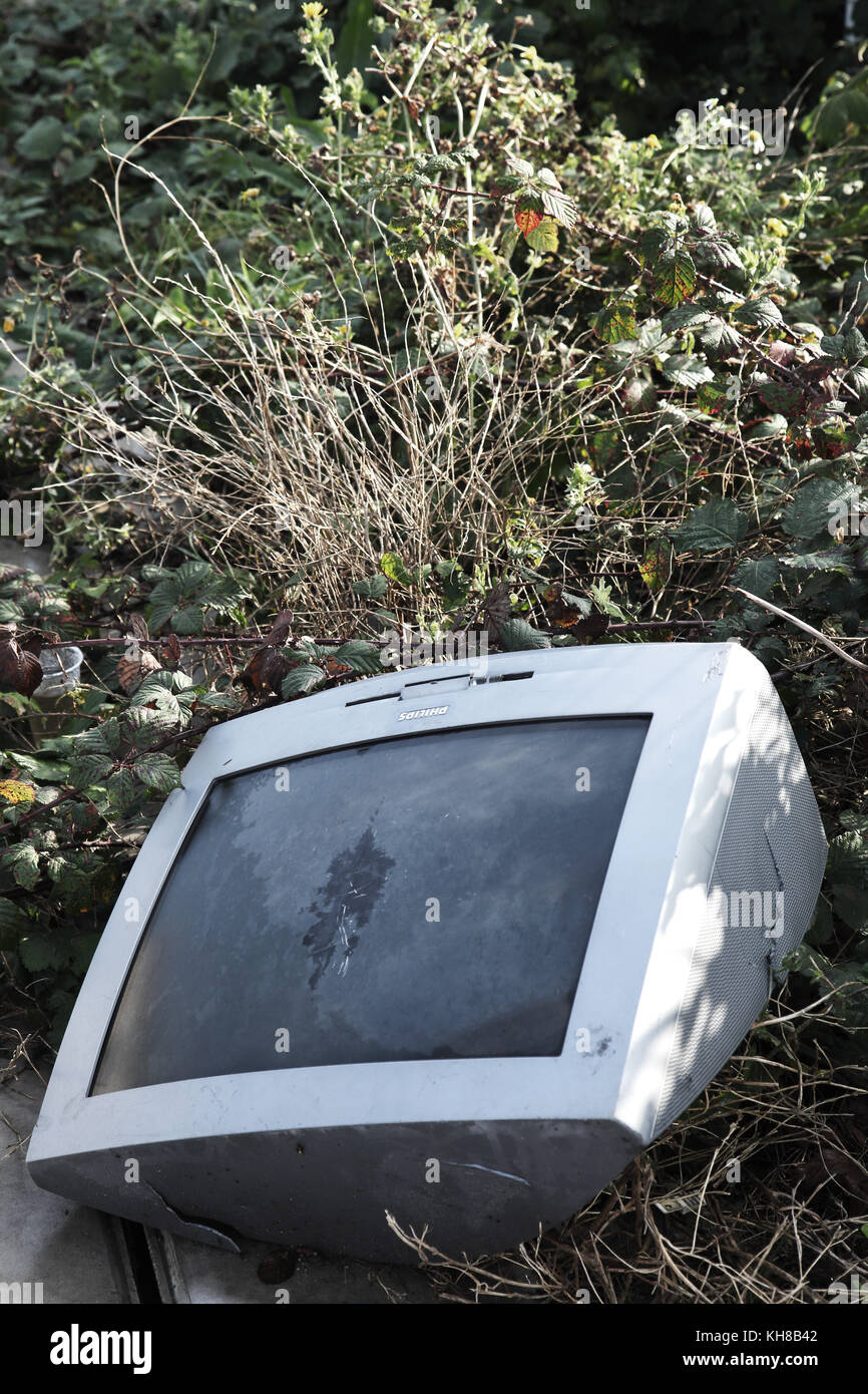 Hi tech computer hi-res stock photography and images - Alamy