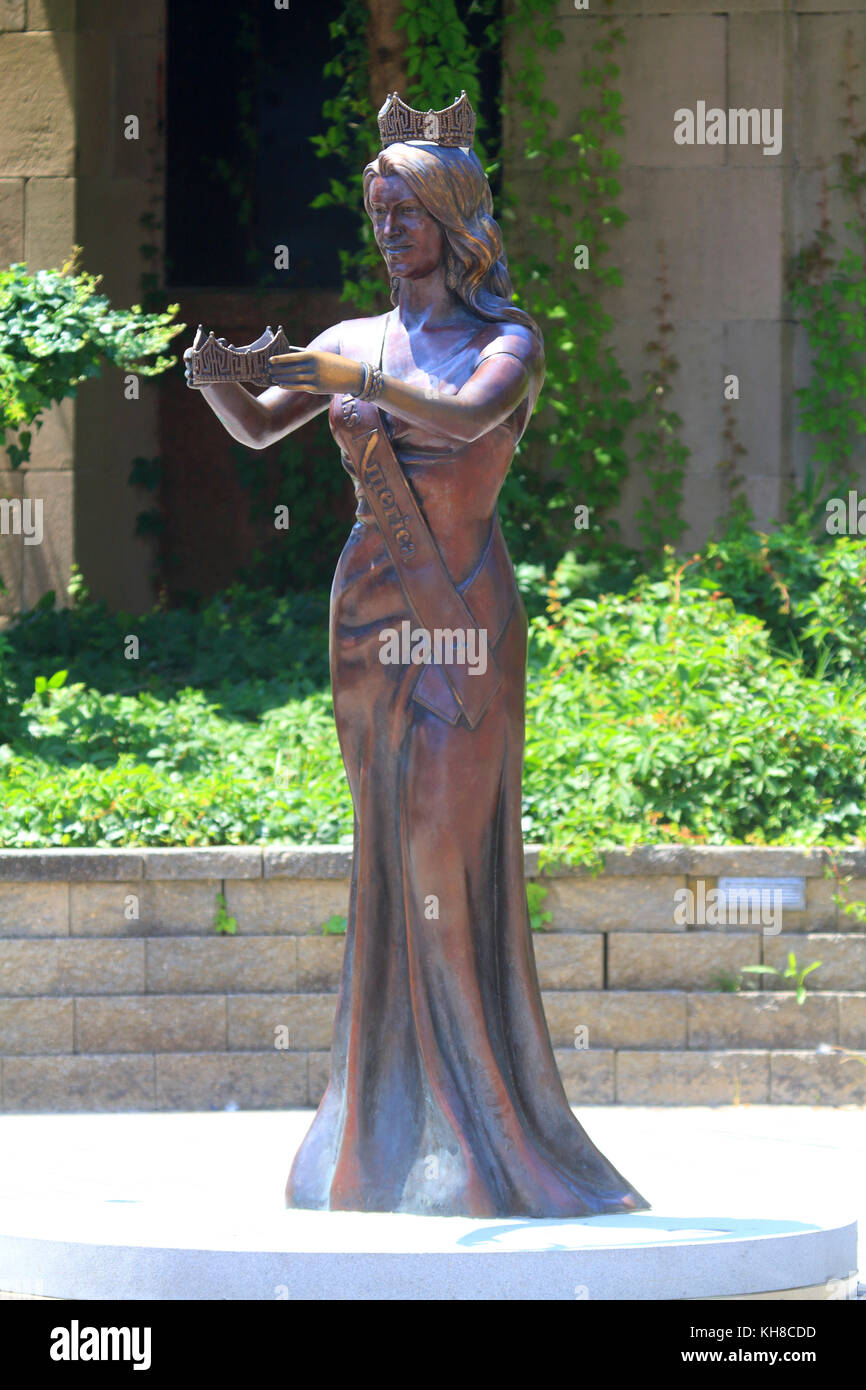 Usa, New Jersey, Atlantic-City. Miss america statue Stock Photo - Alamy