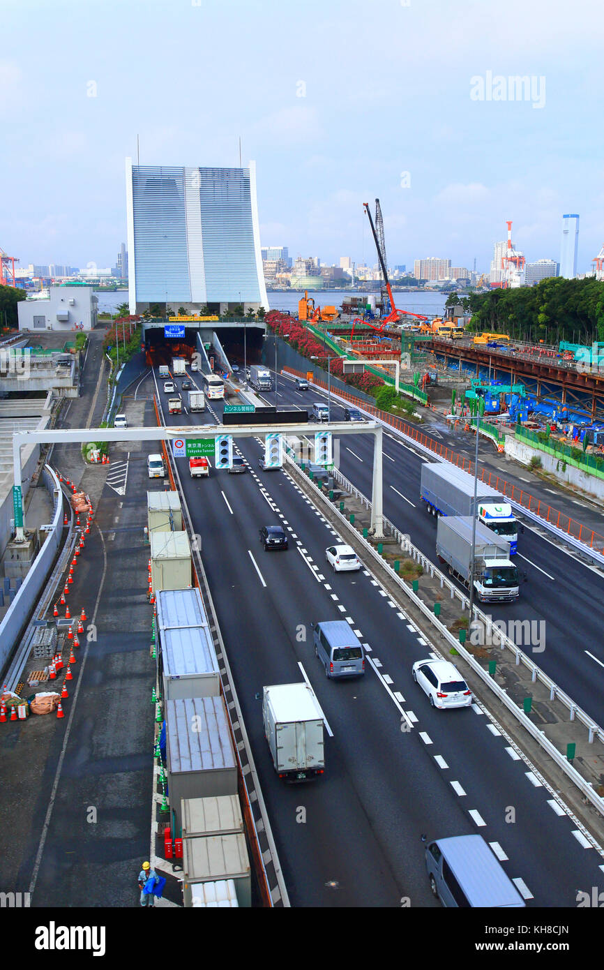 Japan, Tokyo. Tunnel and road Stock Photo - Alamy