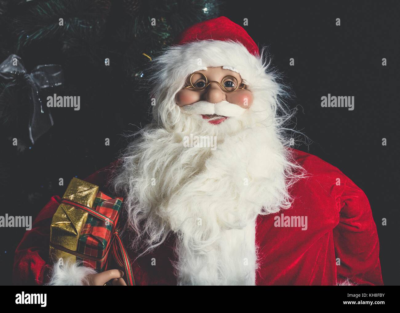 Father christmas and lapland hi-res stock photography and images - Alamy