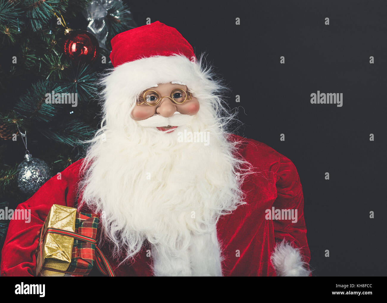 Father christmas and lapland hi-res stock photography and images - Alamy