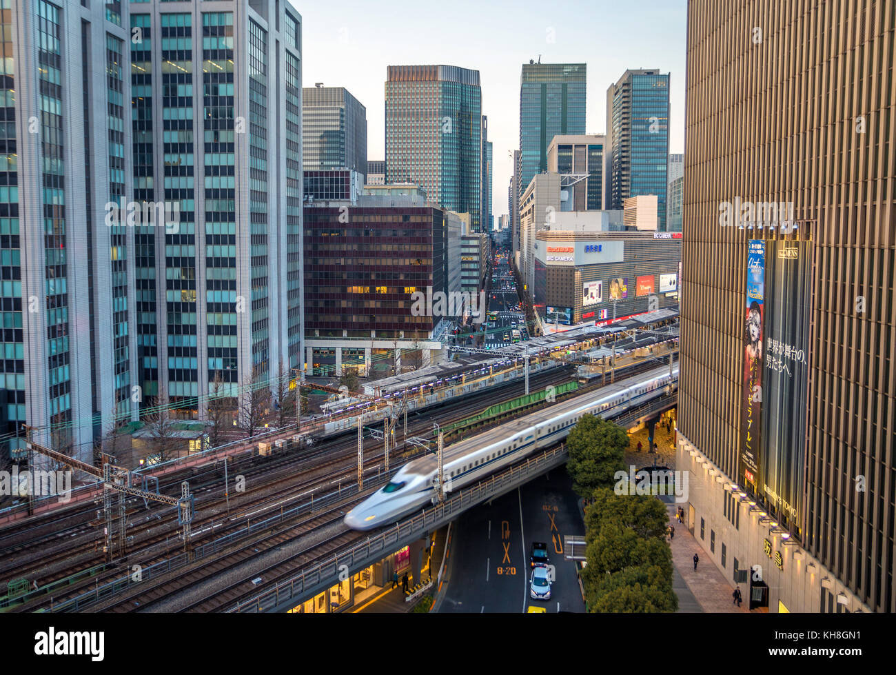 Japan, Tokyo City, Marunouchi distric, Yurakucho, Bullet Train ...