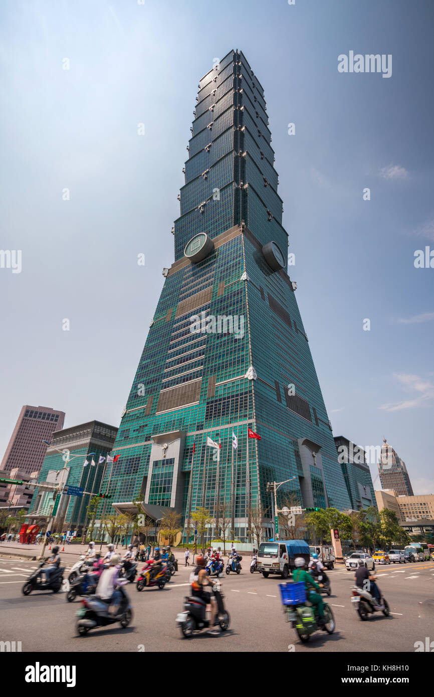 Taiwan, Taipei City, 101 Buiding *** Local Caption *** 101 Buiding, architecture, corner ...