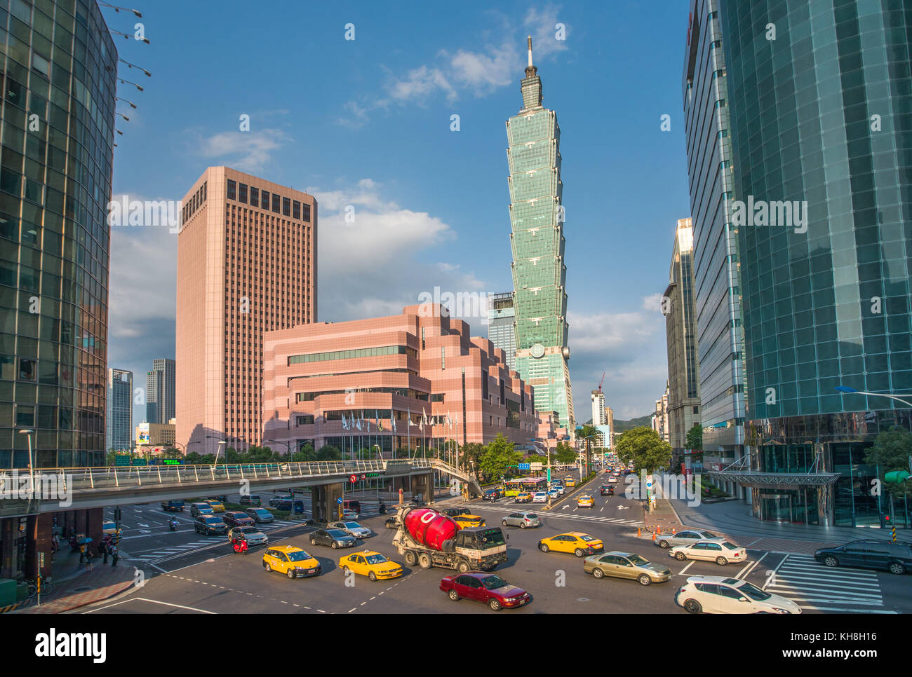 Taiwan, Taipei City, 101 Buiding *** Local Caption *** 102 Buiding ...