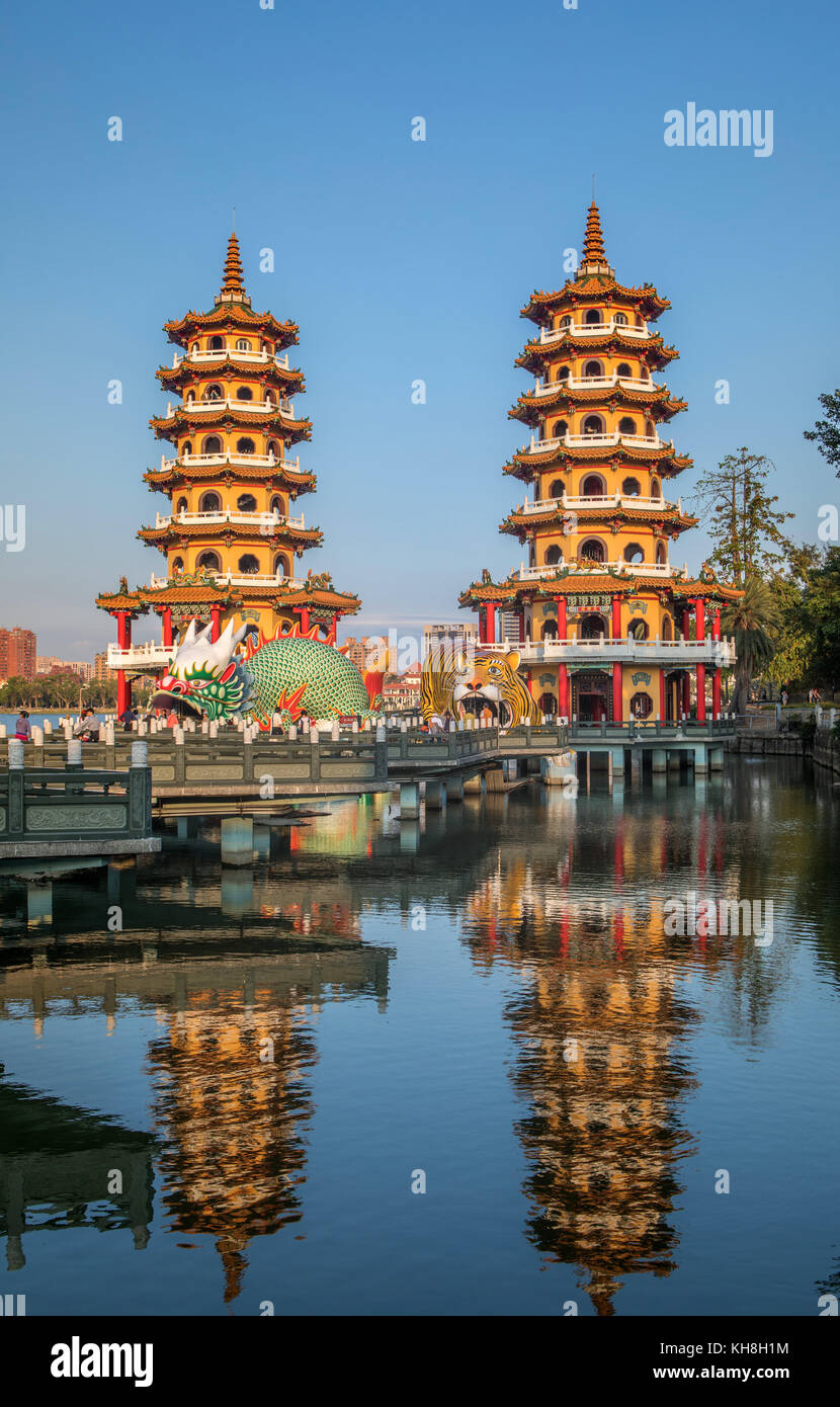Taiwan, Kaohsiung City, Tsoying District, Lotus Pond, Dragon and Tiger ...