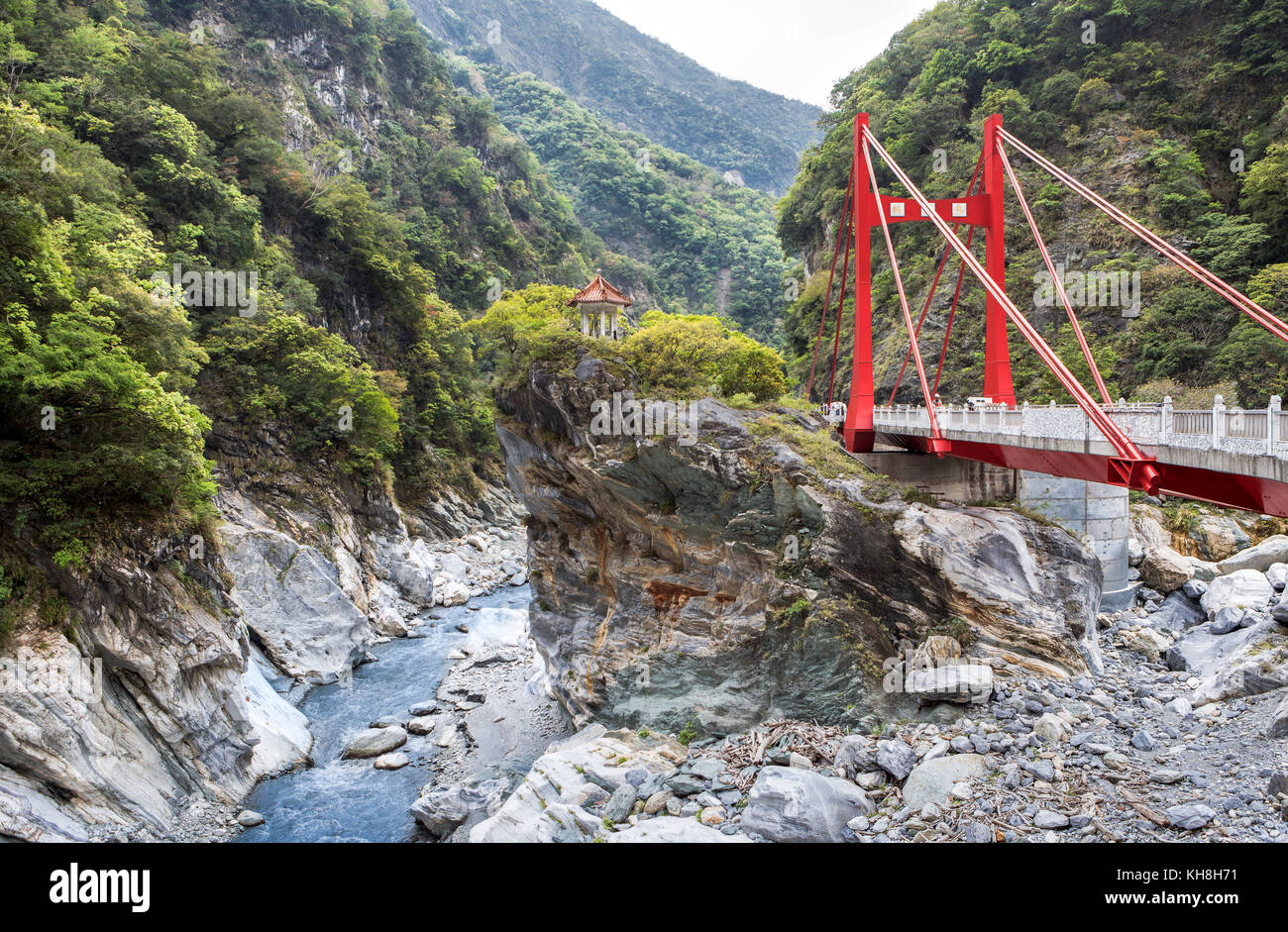 Taiwan, Taroko National Park *** Local Caption *** bridge, deep, famous ...