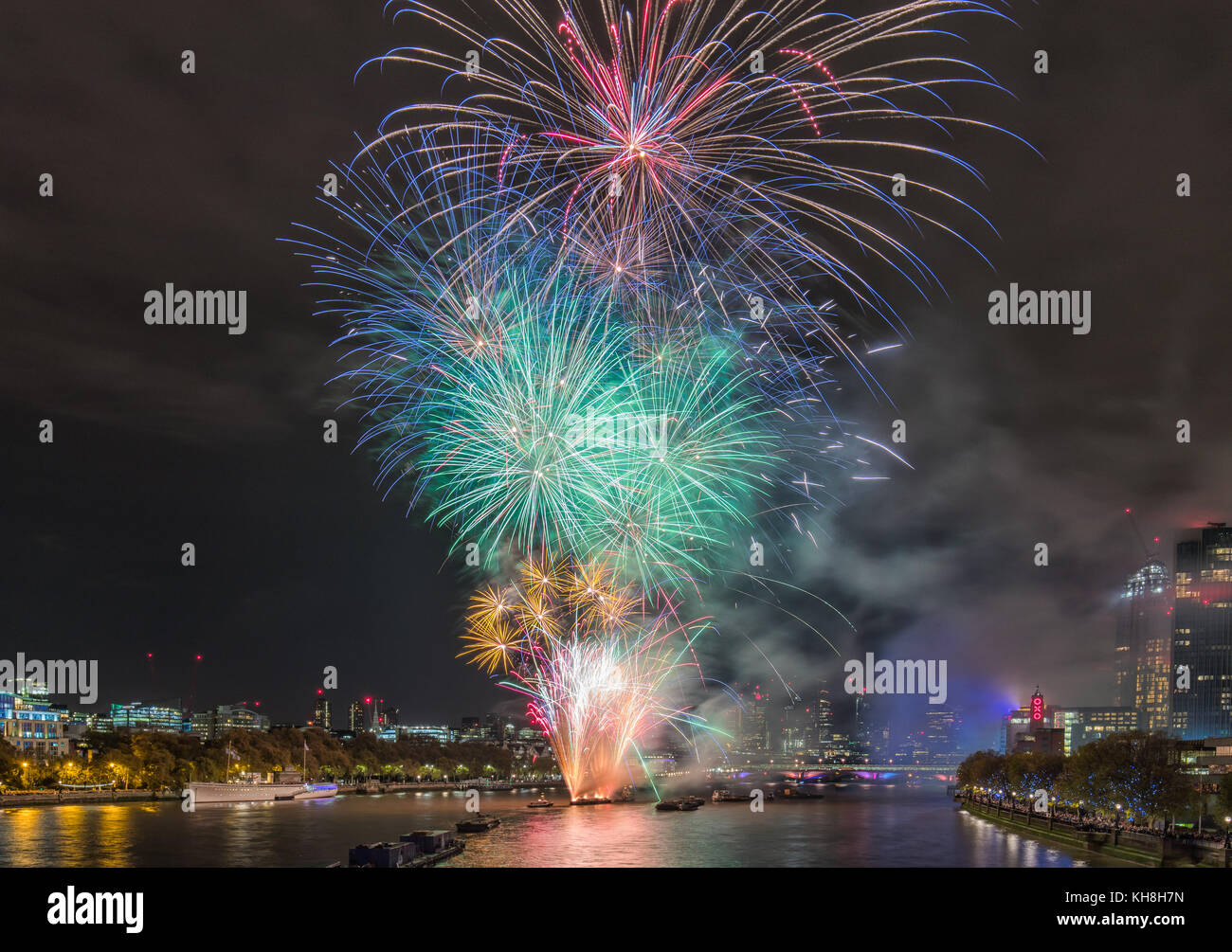 Fireworks London Skyline High Resolution Stock Photography and Images ...