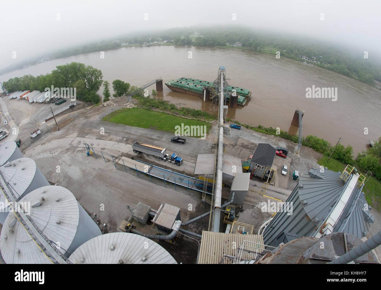 Consolidated Grain and Barge operations at the Riverside Terminal, in ...
