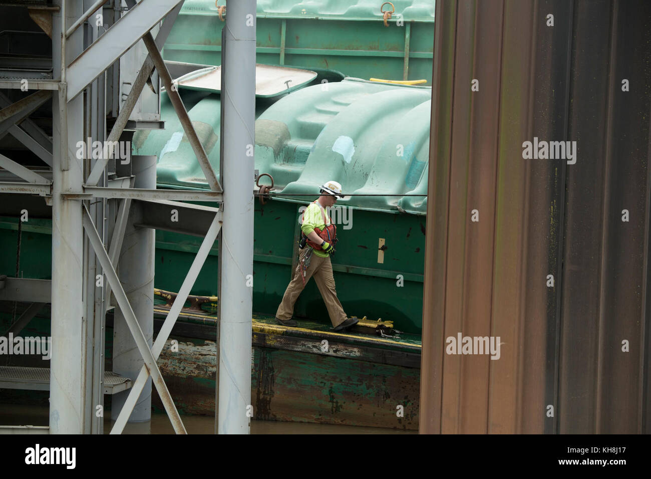 Consolidated Grain and Barge operations at the Riverside Terminal, in ...
