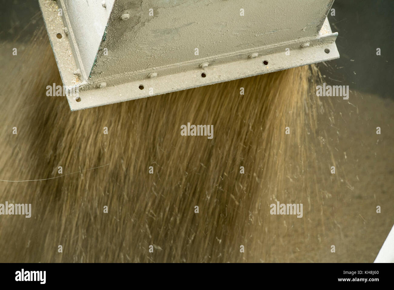 Consolidated Grain and Barge operations at the Riverside Terminal, in ...