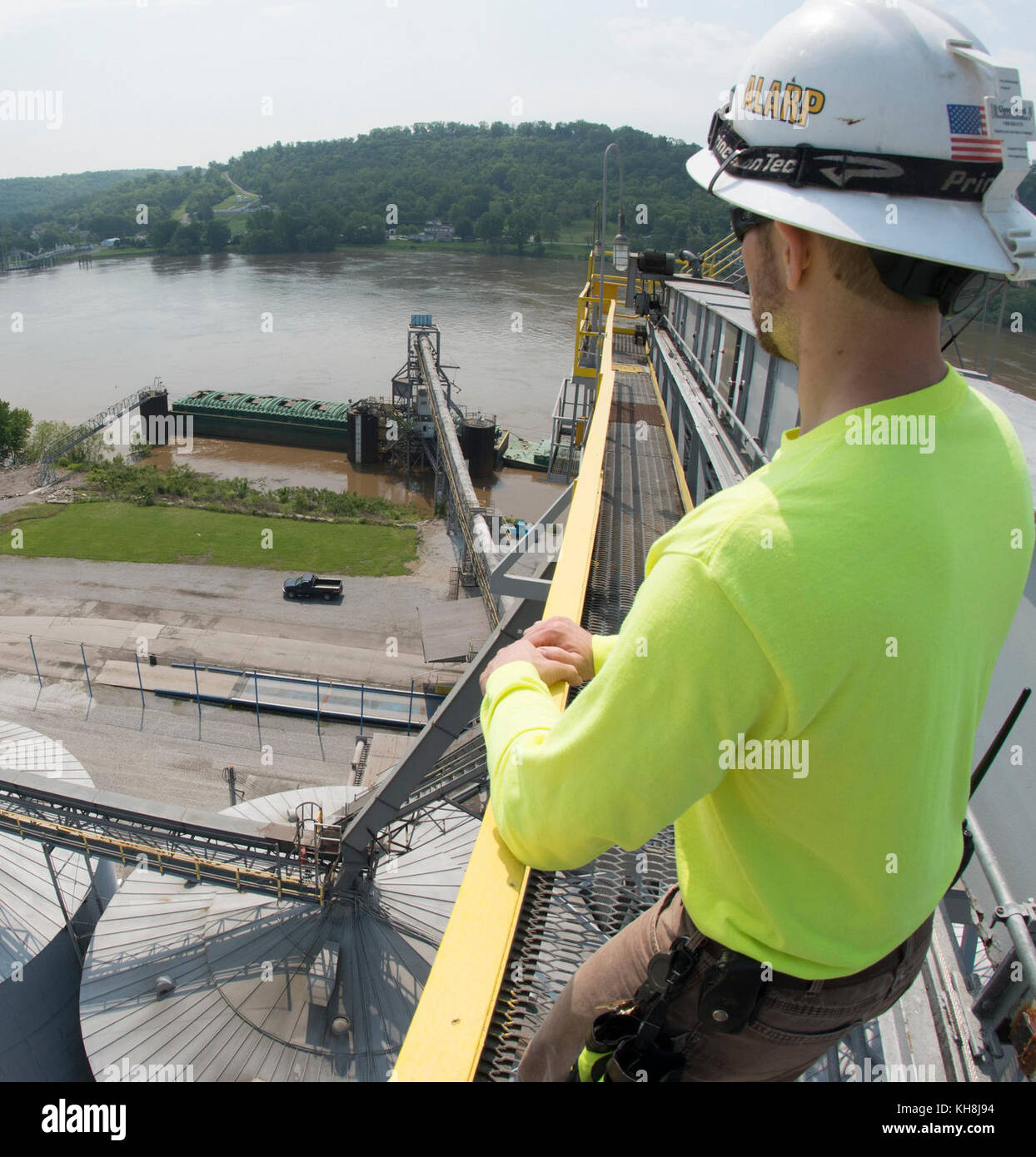 Consolidated Grain and Barge operations at the Riverside Terminal, in ...