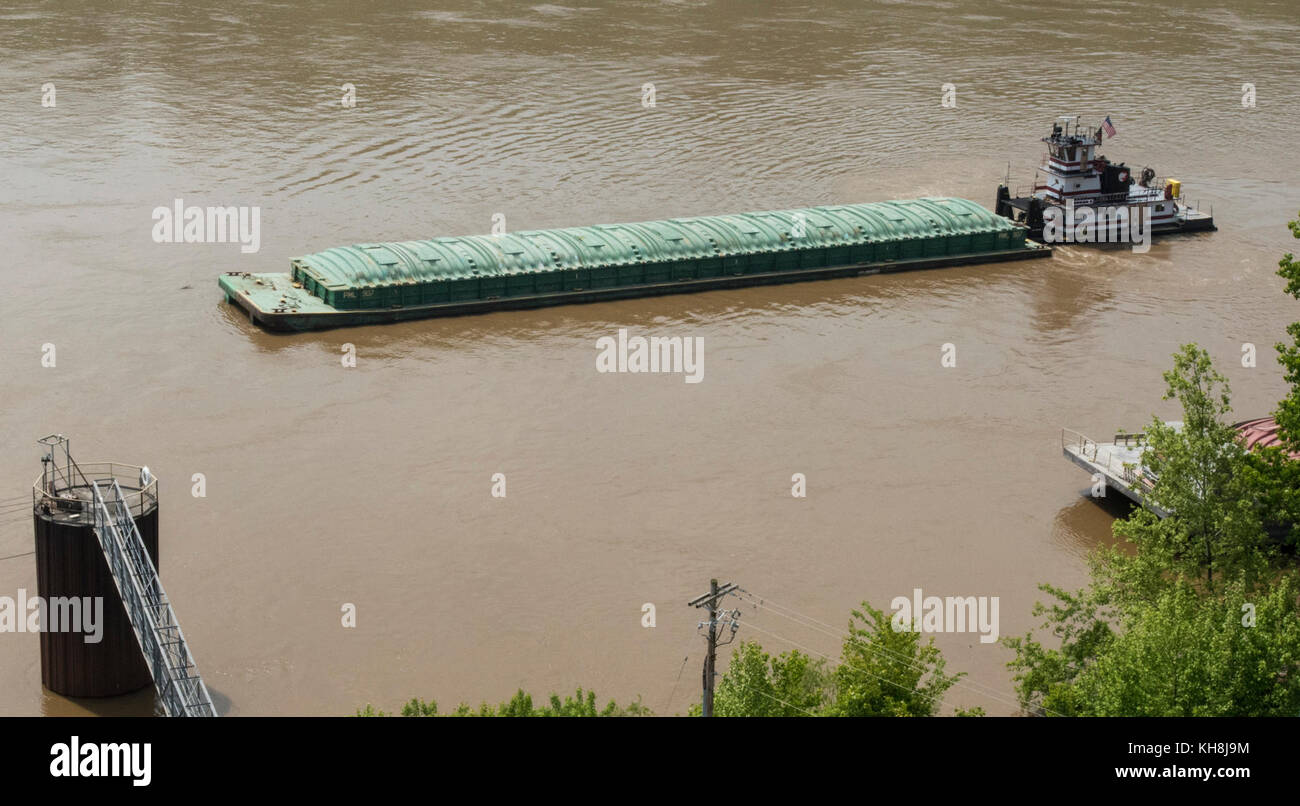 Consolidated Grain and Barge operations at the Riverside Terminal, in ...