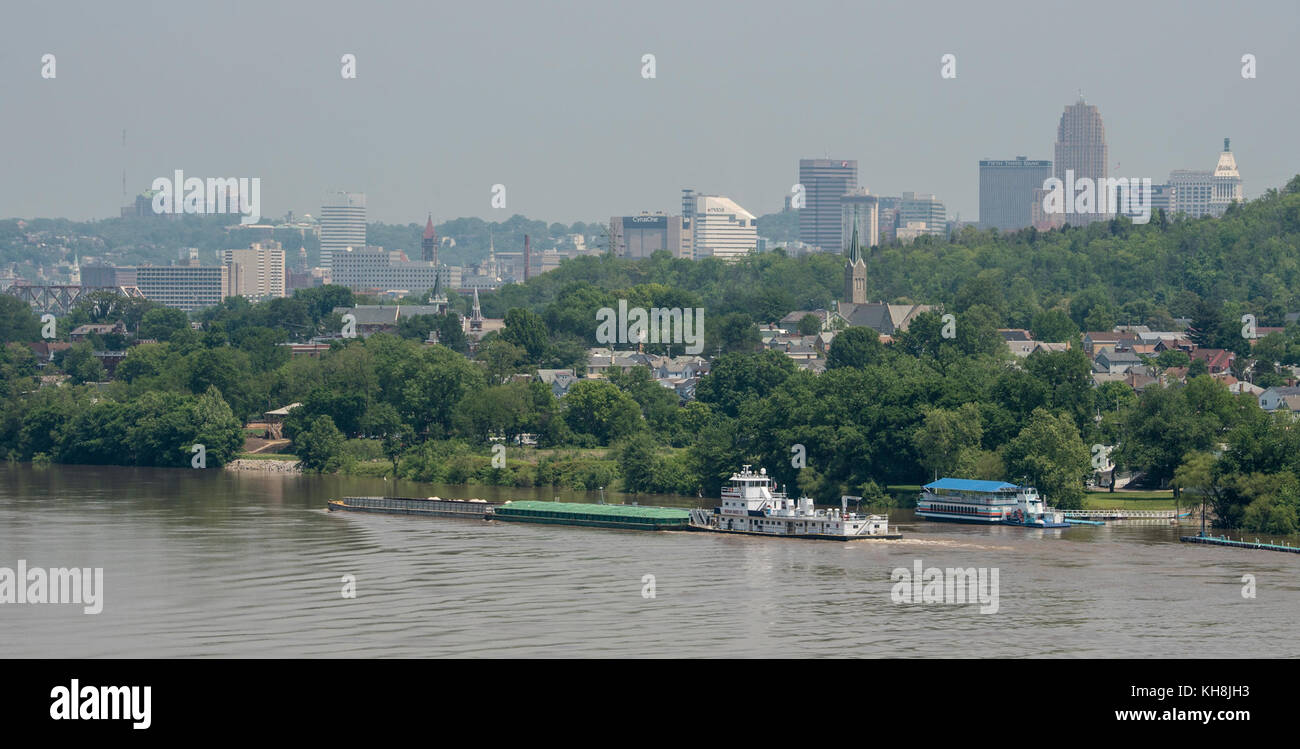 Consolidated Grain and Barge operations at the Riverside Terminal, in ...