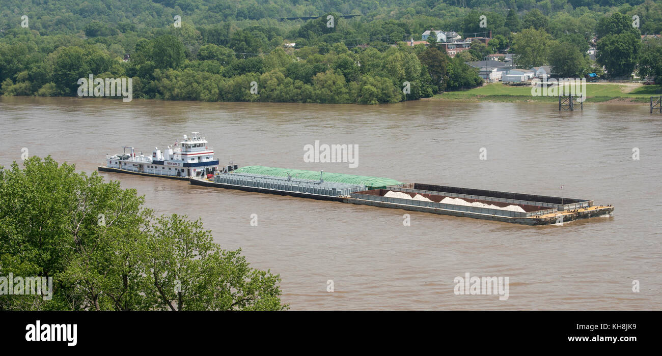 Consolidated Grain and Barge operations at the Riverside Terminal, in ...