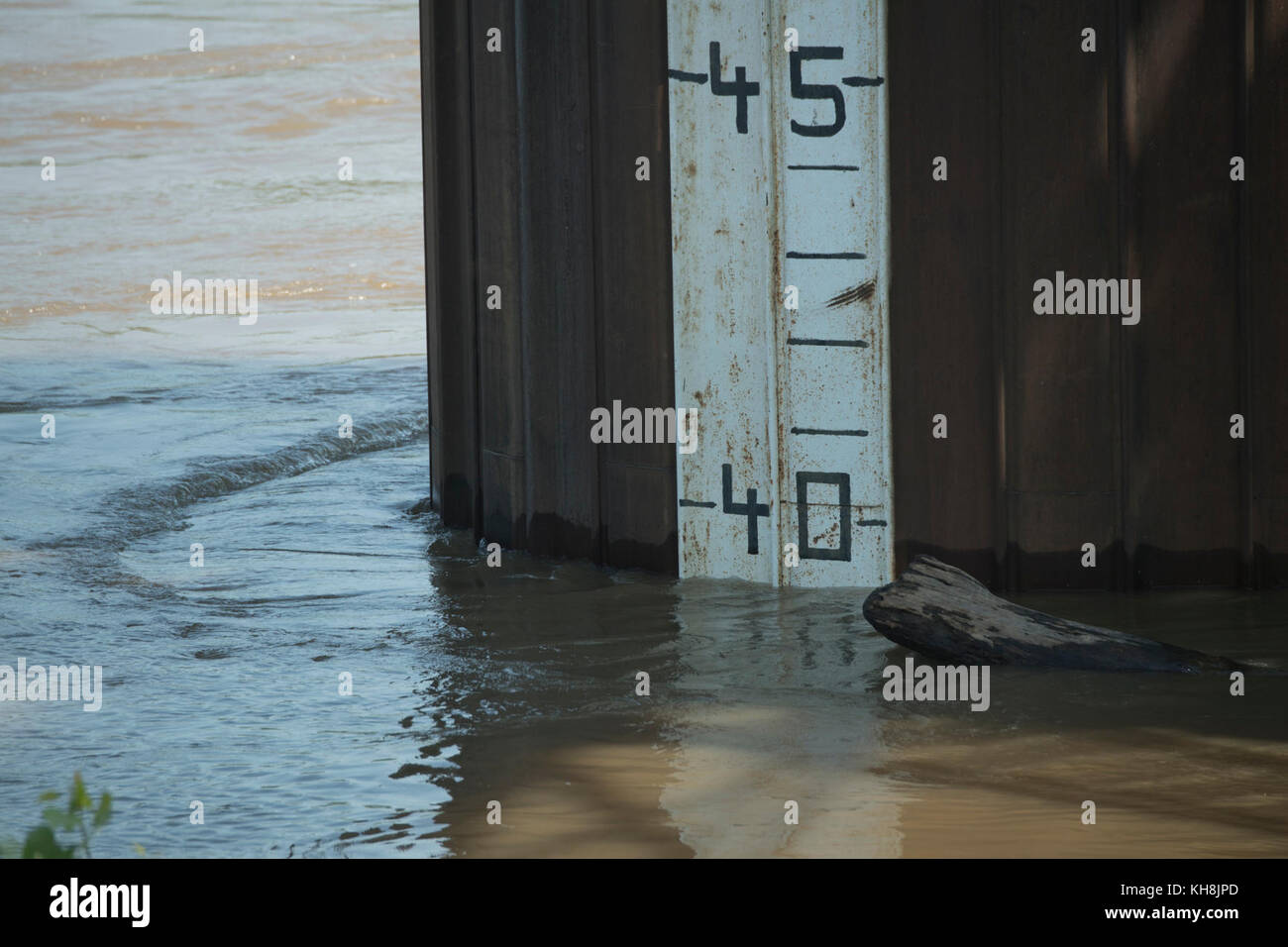 Consolidated Grain and Barge operations at the Riverside Terminal, in ...
