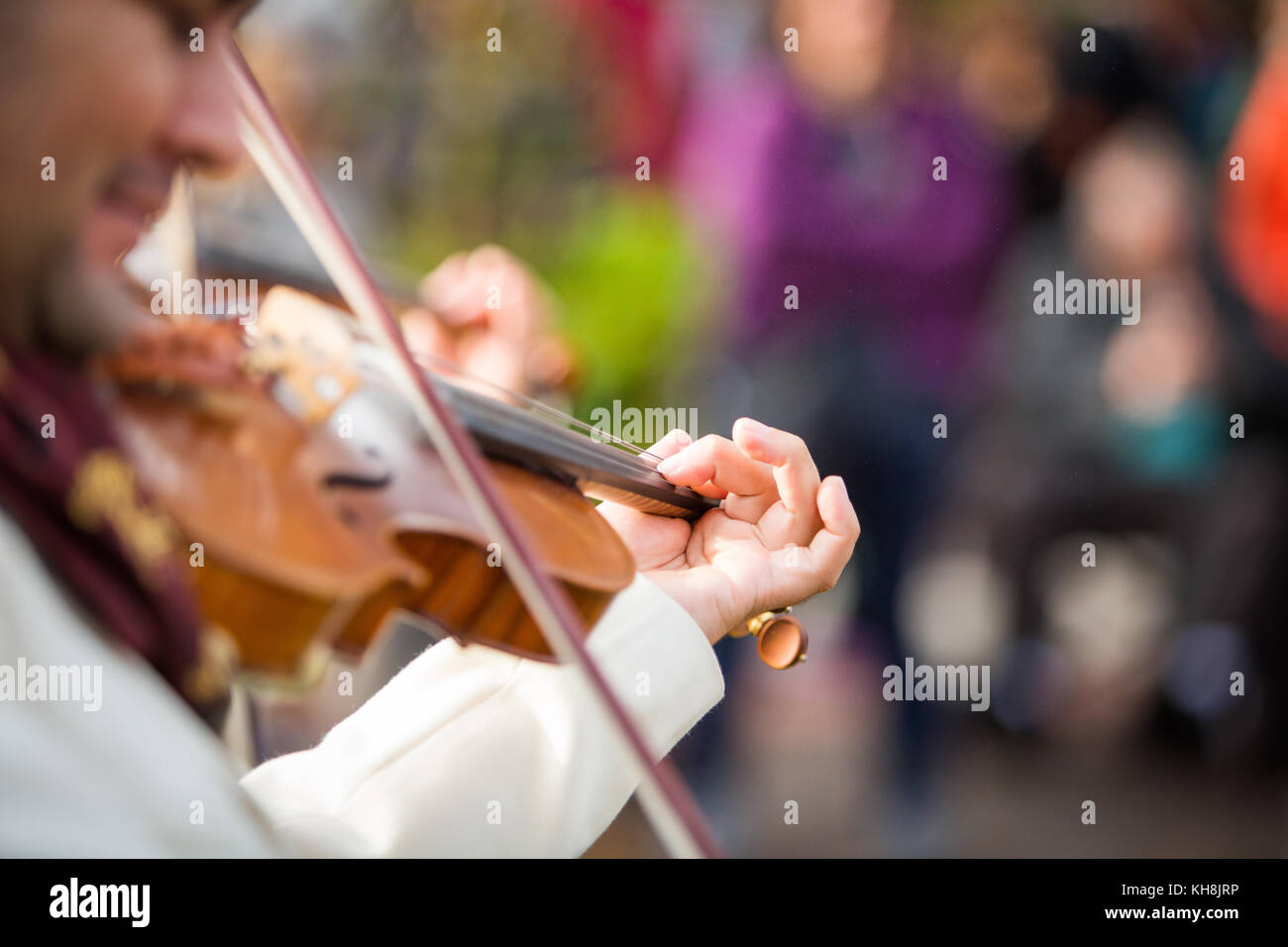 Violin performance at the concert Stock Photo - Alamy