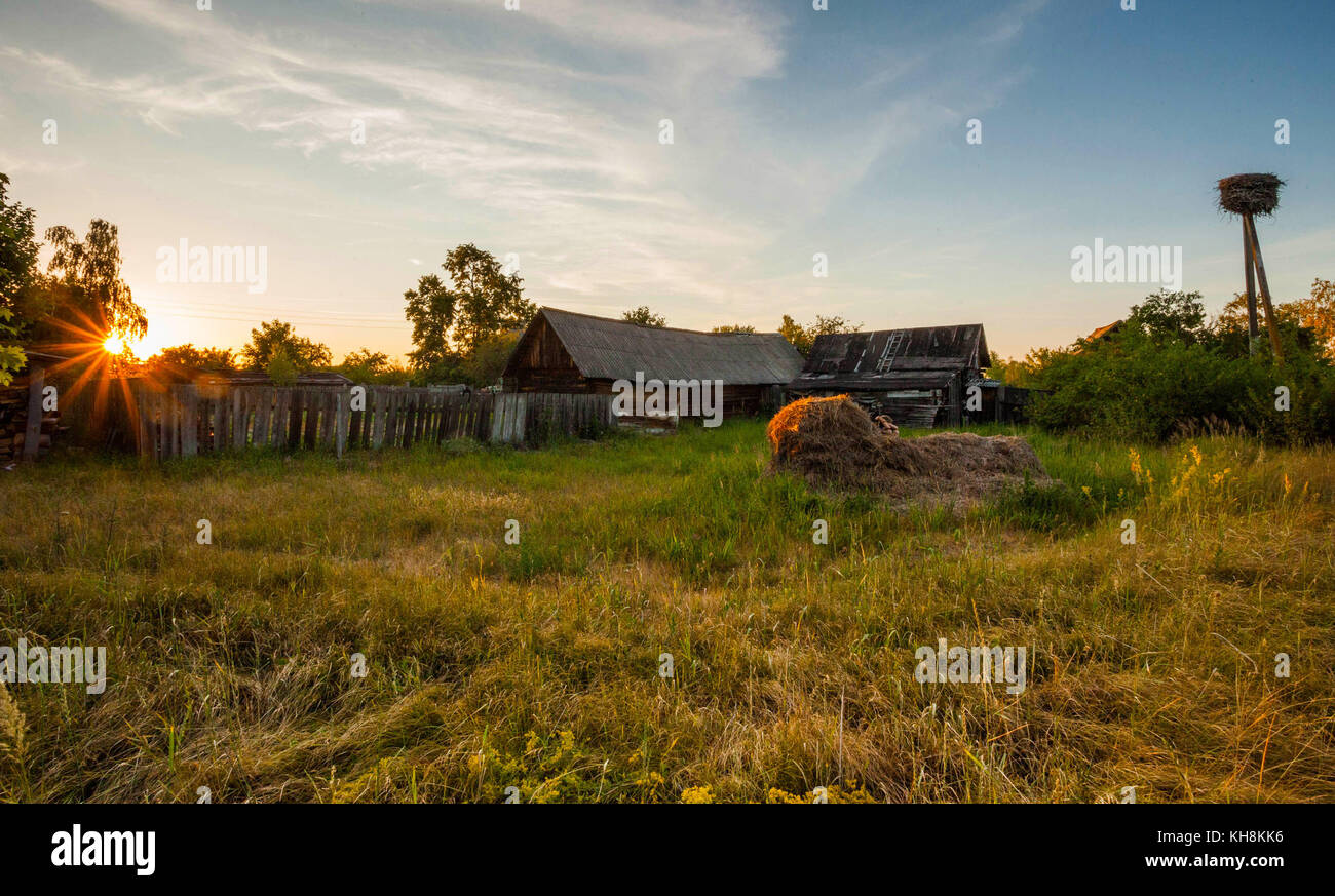 Country sunset hi-res stock photography and images - Alamy