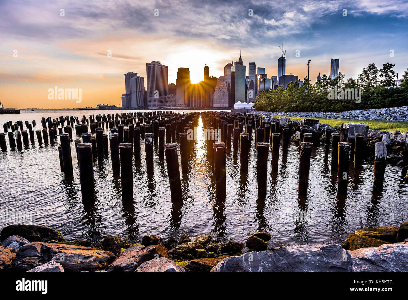 Pier stump hi-res stock photography and images - Alamy