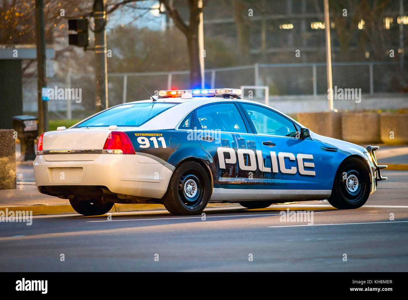 Dark street police car hi-res stock photography and images - Alamy