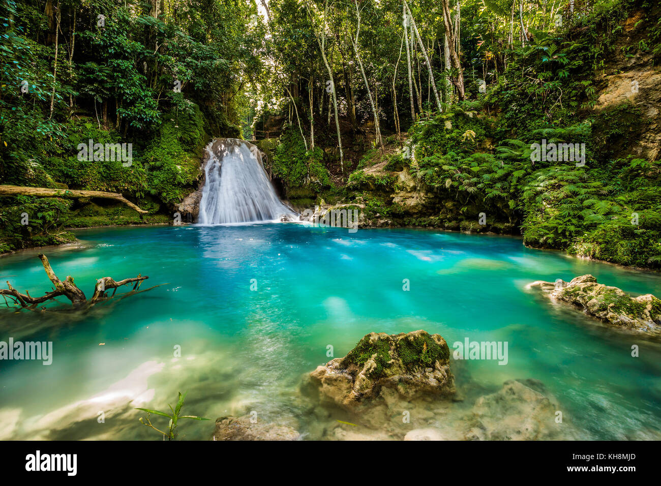 Jamaica blue hole hi-res stock photography and images - Alamy