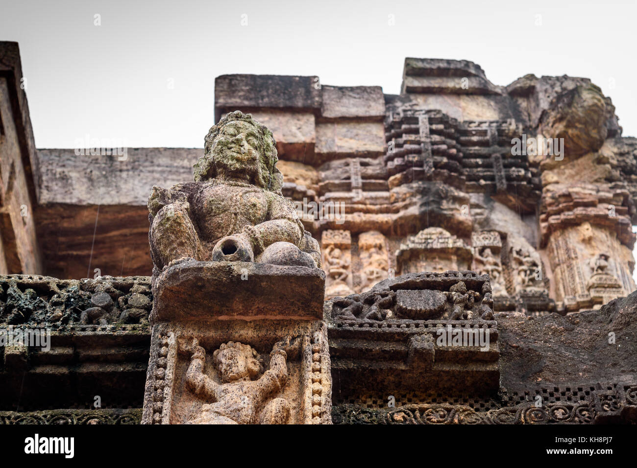 Stone carving at Konark Sun temple, Puri Stock Photo - Alamy