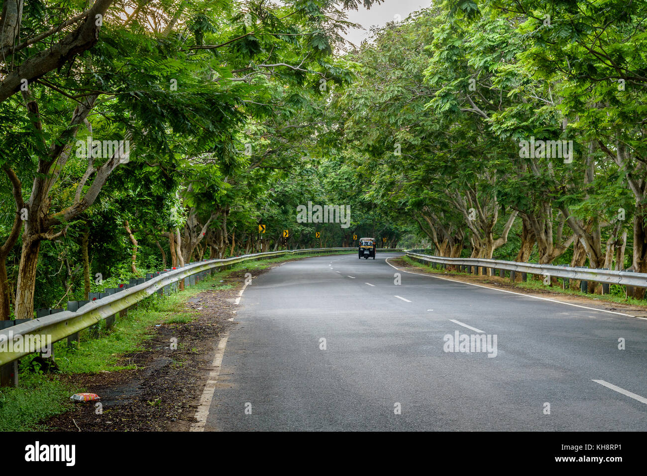 Indian national highway hi-res stock photography and images - Alamy